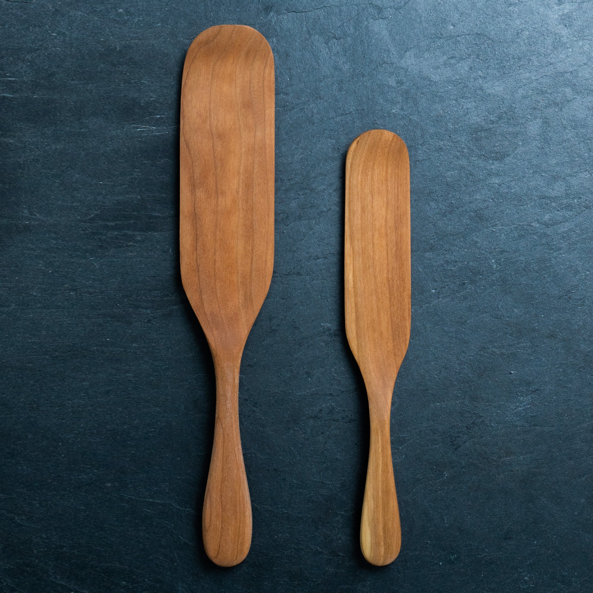 Medium-Sized Wooden Spurtle | Lancaster Cast Iron