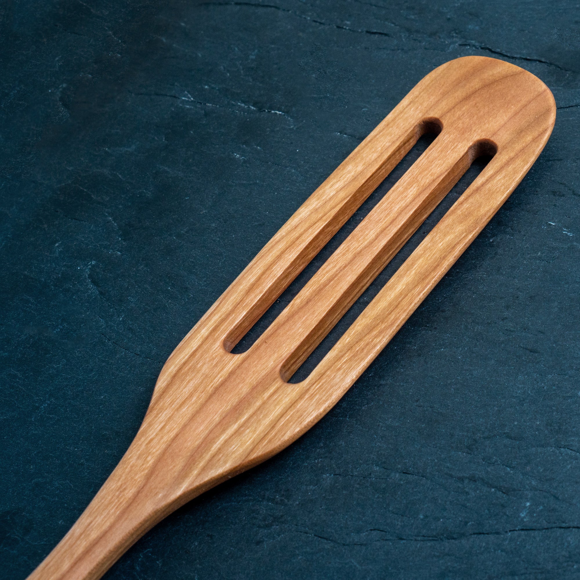 Wooden Slotted Spurtle | Lancaster Cast Iron